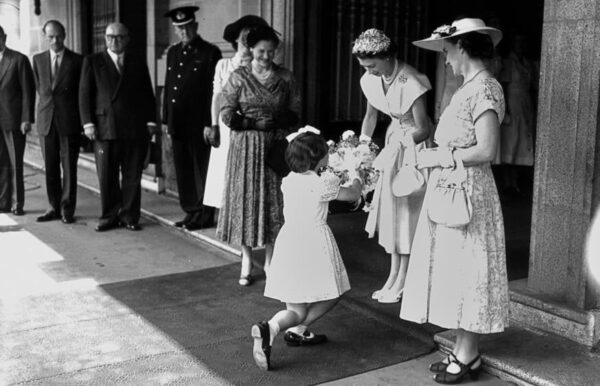 An indispensable guide to the Peerage • Debretts